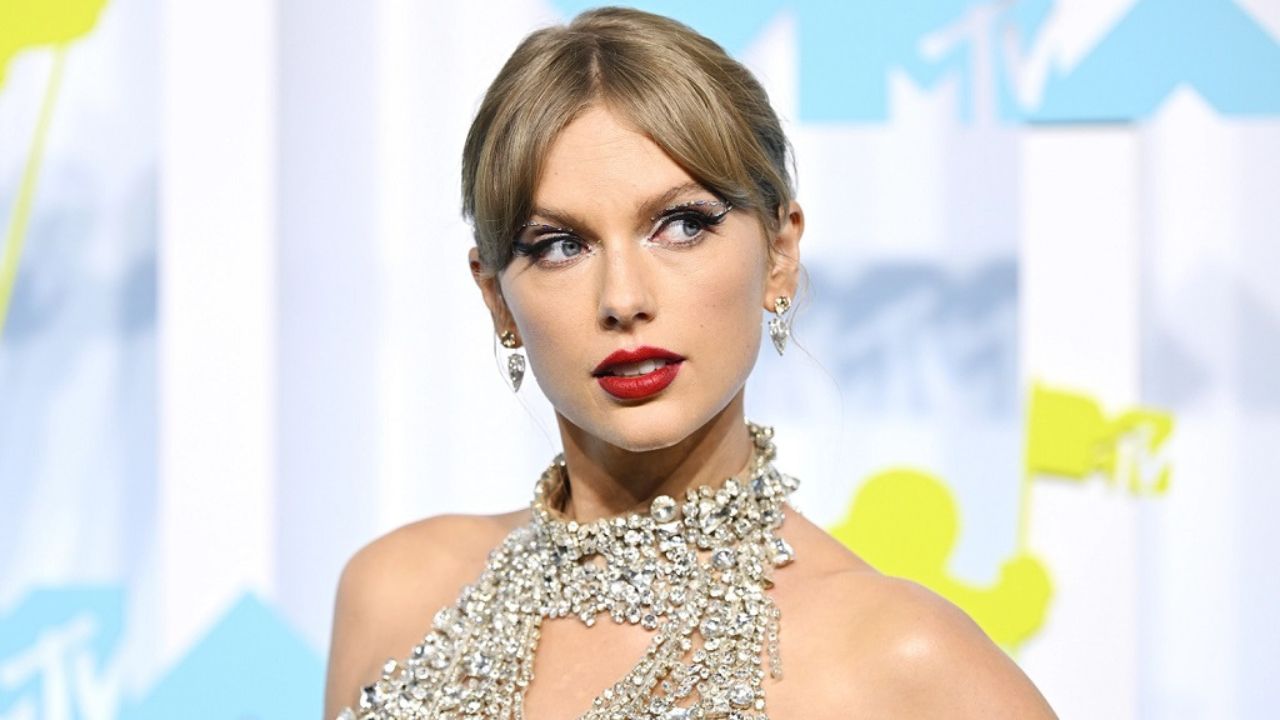 16-Year-Old Swiftie Tragically Dies En Route to Taylor's Eras Concert ...
